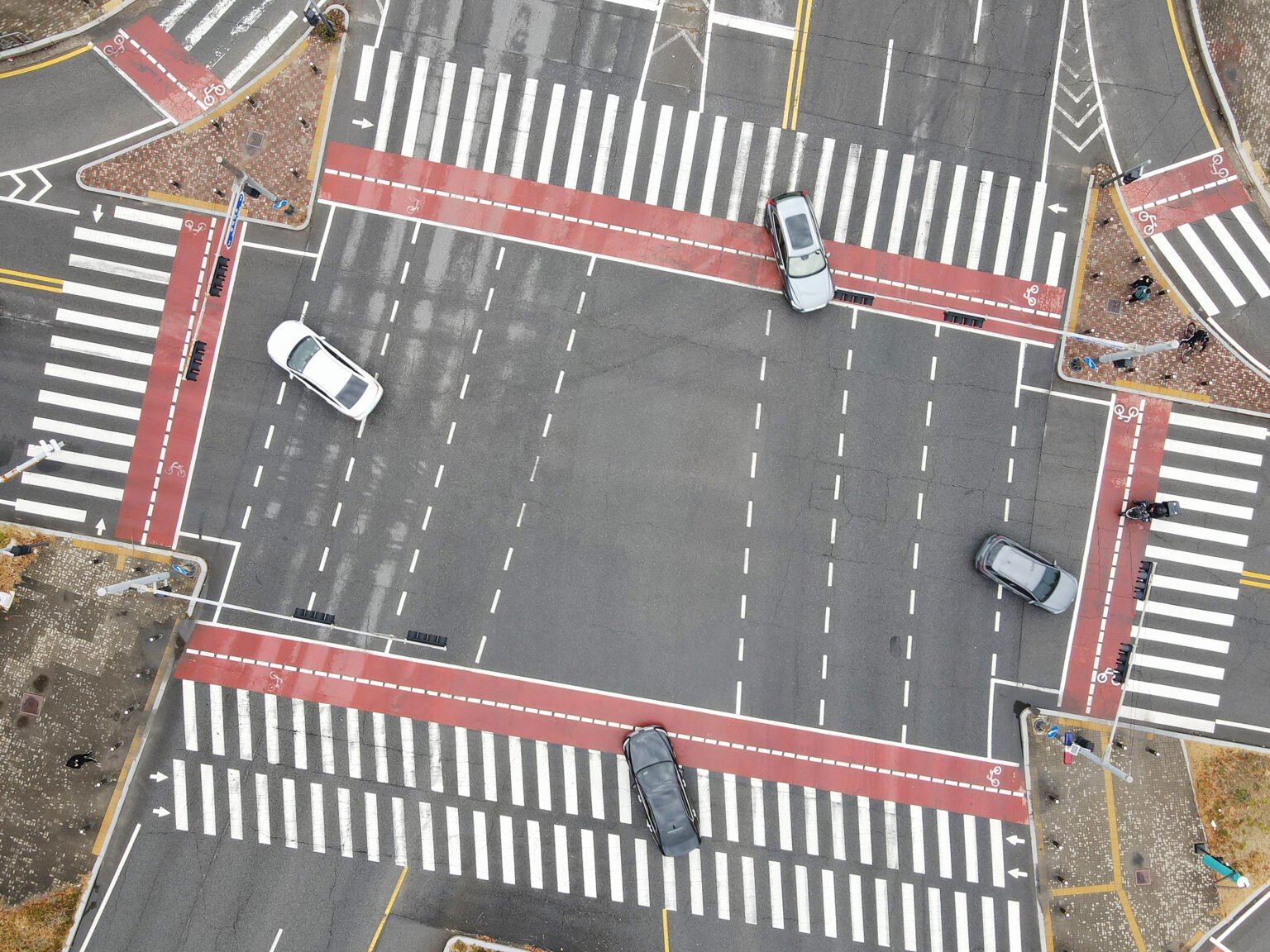 What to Do at a Four-Way Stop (And Common Mistakes to Avoid)
